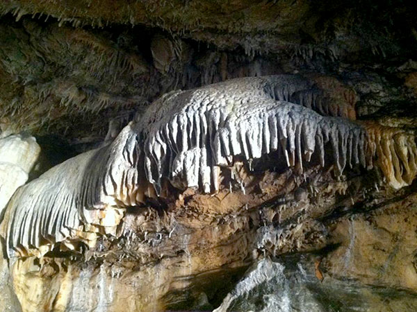 Famous Arkansas Natural Wonder - Cosmic Cavern - EurekaSprings.Net